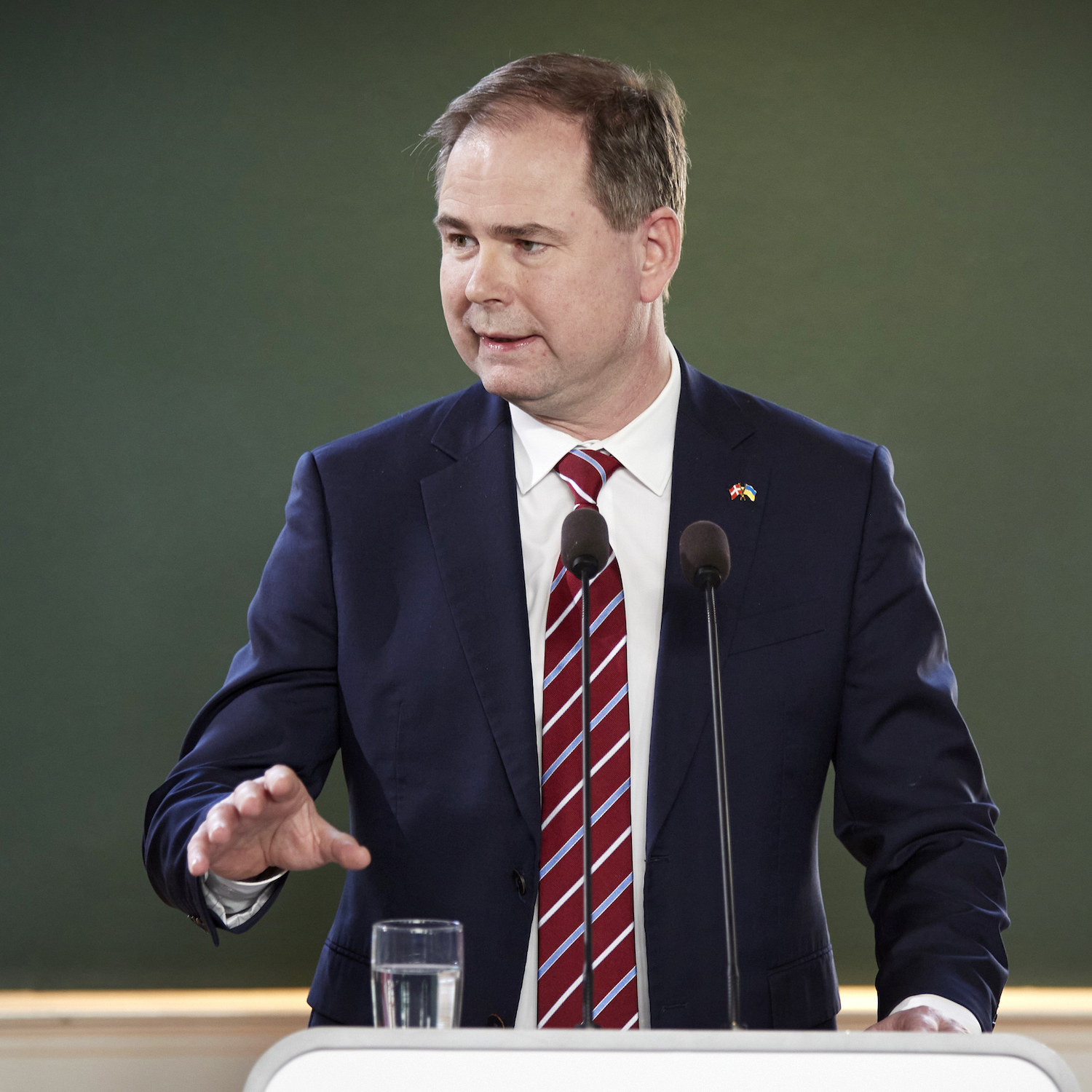 Lobbyister skaffede husly til Nicolai Wammens tætteste medarbejdere i ...